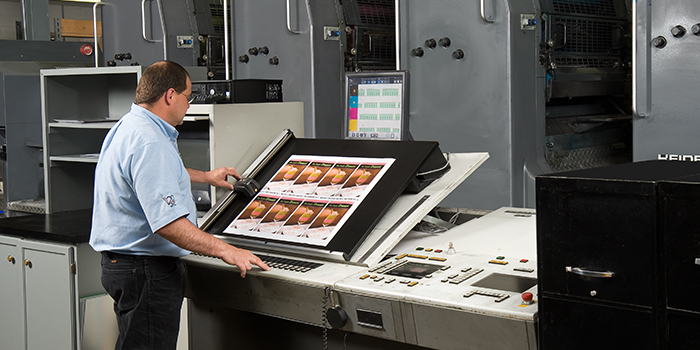 EasyTrax Semi-Automated Color Scanning System | X-Rite