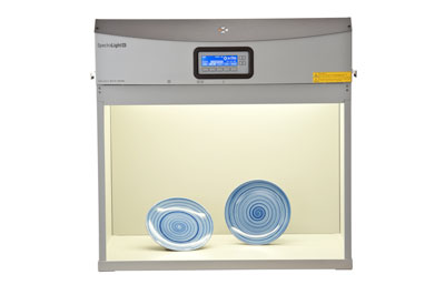 もはや視覚評価だけでは十分ではない？現代の色管理の挑戦と解決策